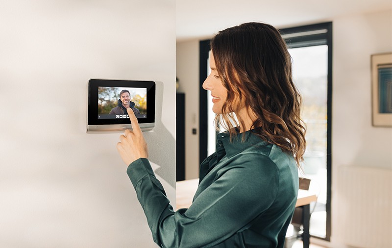 Sécuriser sa maison avec le visiophone domotique | Somfy